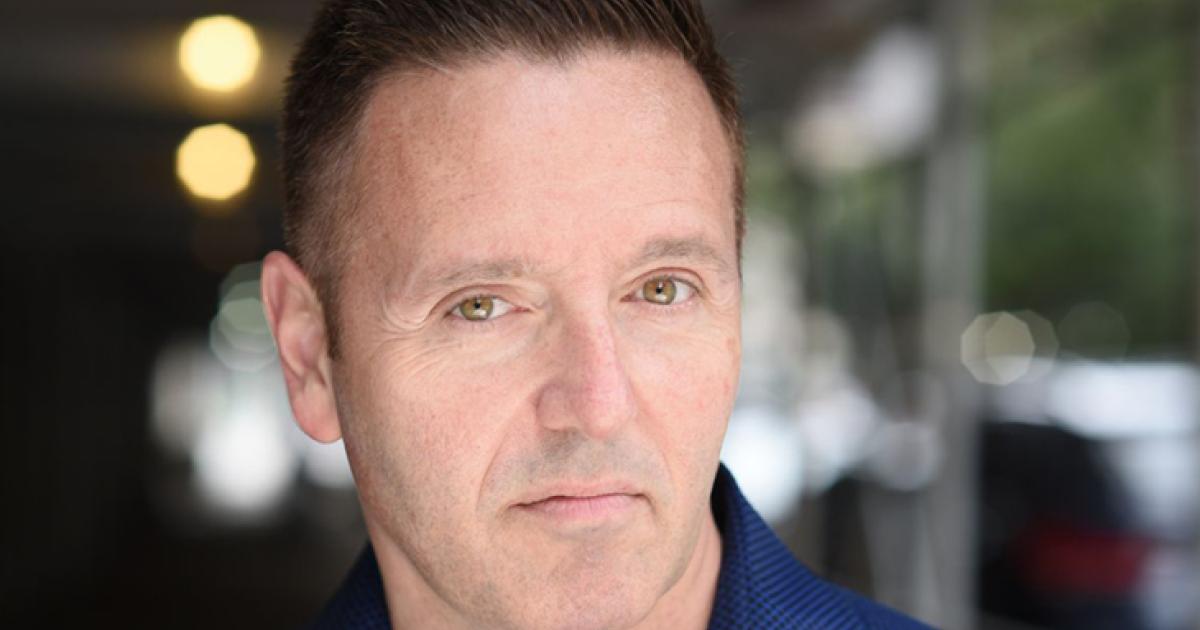 Crossing Over with Psychic Medium John Edward | Off The Leash